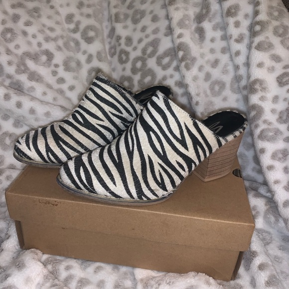 Seven7 | Shoes | Seven 7 Zebra Print Dandy Mule Black And White Mole ...